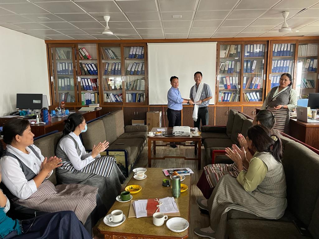 The Department of Health hosts a farewell tea party for outgoing ...